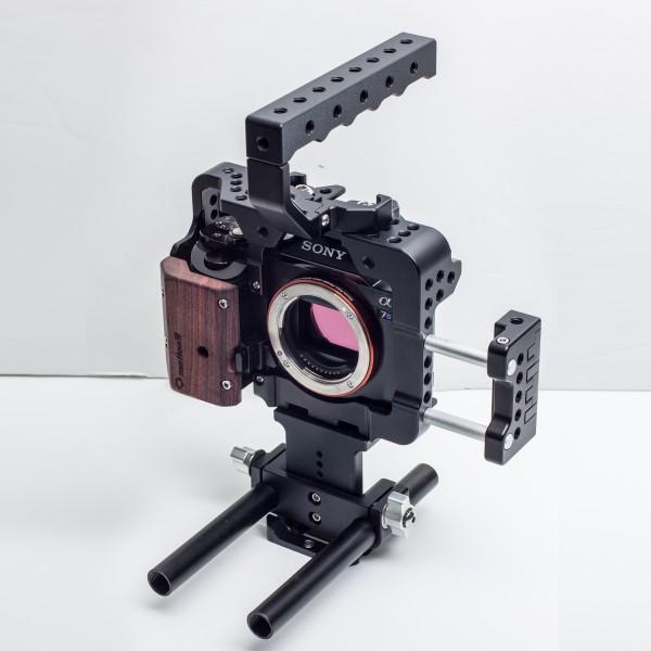 7 Great Sony A7s Cage Options